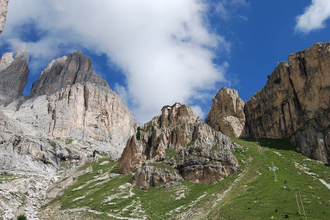 Trekking sulle Dolomiti: i 17 Percorsi Migliori - Viaggiando A Testa Alta